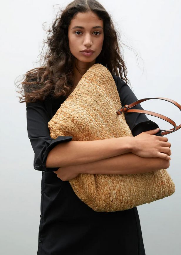 Ove sezone nosimo pletene i torbe od rafije i jute!