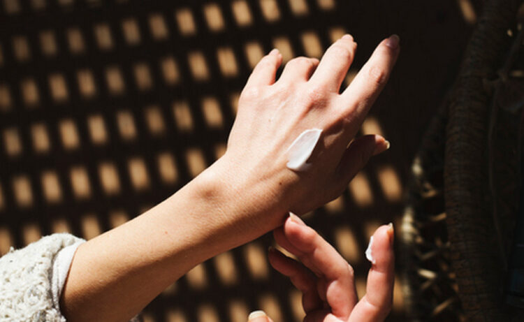 Najbolje kreme za ruke - protiv starenja i suhe kože