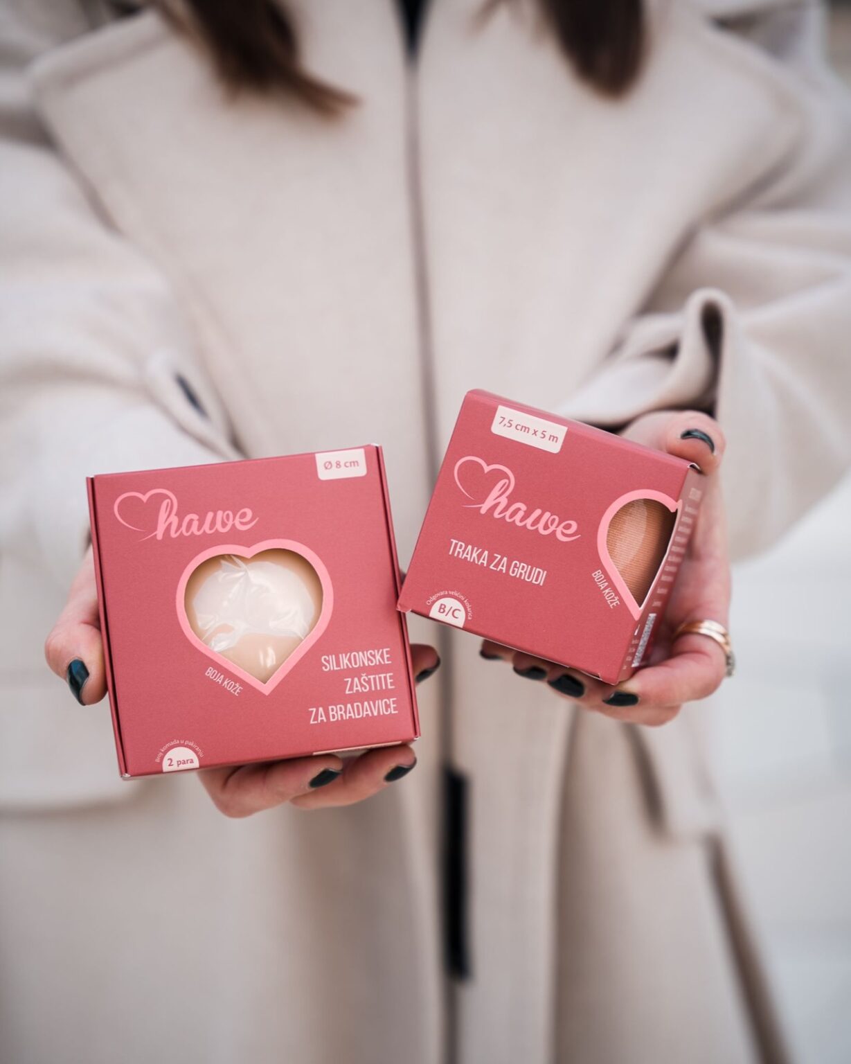 Hawe je hrvatski brend traka za grudi iza kojeg stoji Tanja Luketić